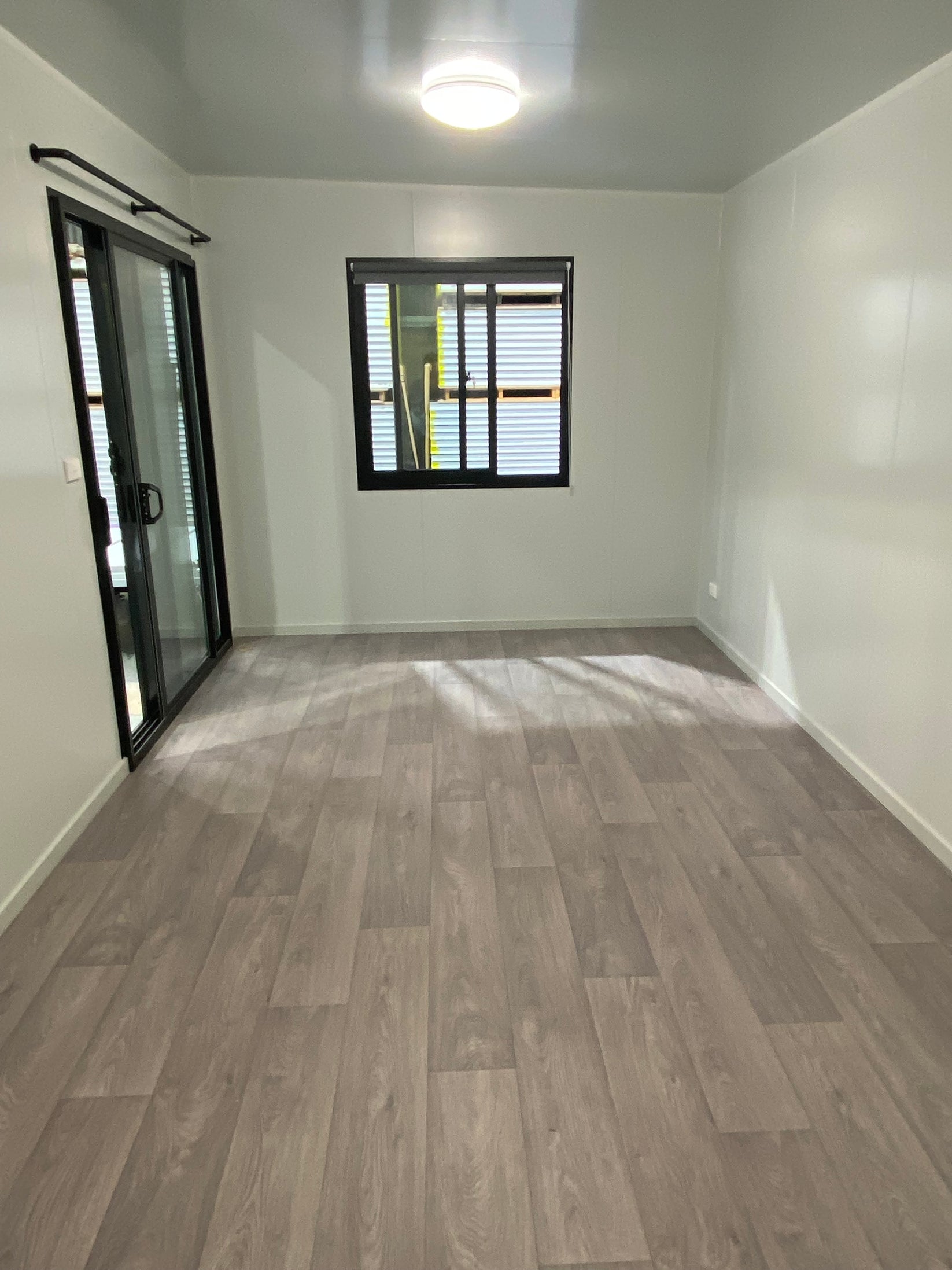 Transportable Skid Cabin 6m x 3m – Eezy Cabins